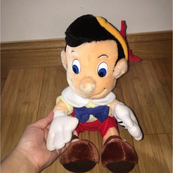 Disney | Toys | Disney Vintage Pinocchio With The Growing Nose Plush ...
